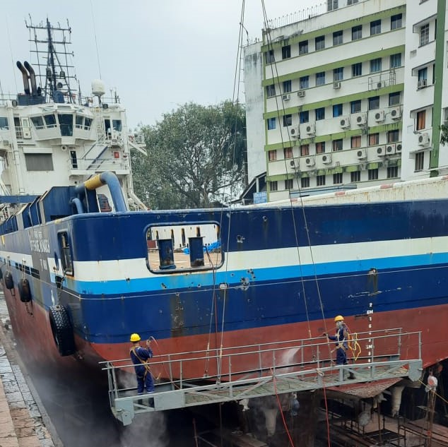 Engine room bilge, sludge, cement tank cleaning and painting blasting ...